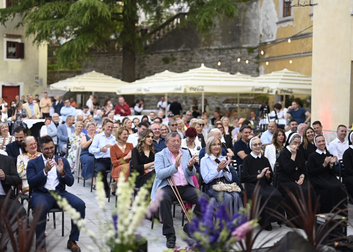 Gradska uprava - Grad Kastav - Službene web stranice